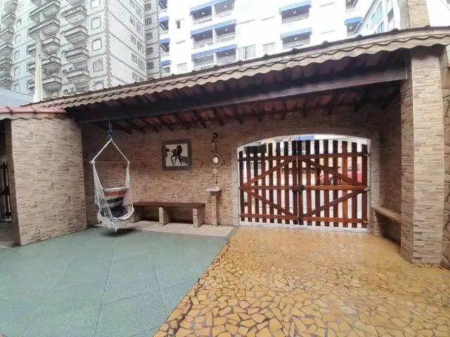 Casa / Sobrado para Venda em Praia Grande/SP Cidade Ocian 3 Quartos