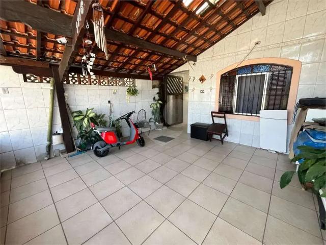 Casa / Sobrado para Venda em Praia Grande/SP Cidade Ocian 2 Quartos