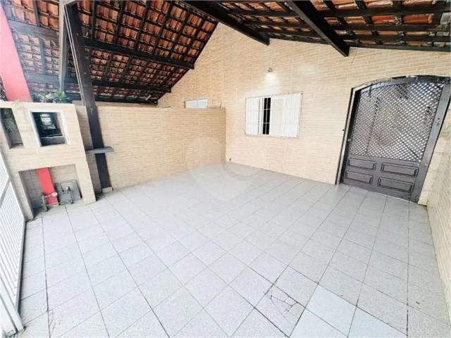 Casa / Sobrado para Venda em Praia Grande/SP Cidade Ocian 2 Quartos
