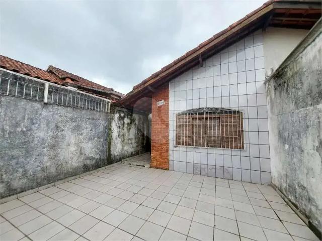 Casa / Sobrado para Venda em Praia Grande/SP Cidade Ocian 2 Quartos
