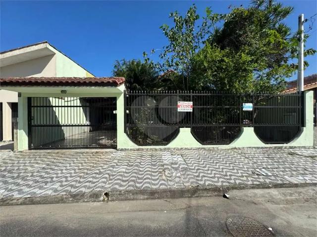 Casa / Sobrado para Venda em Praia Grande/SP Guilhermina 4 Quartos