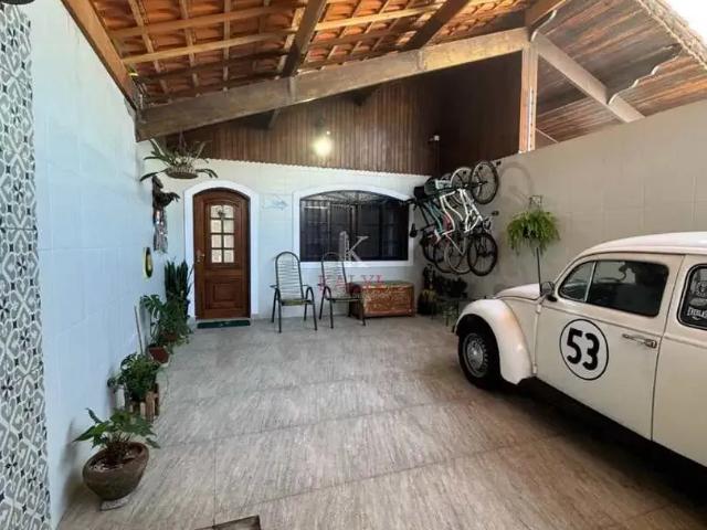 Casa / Sobrado para Venda em Praia Grande/SP Guilhermina 4 Quartos