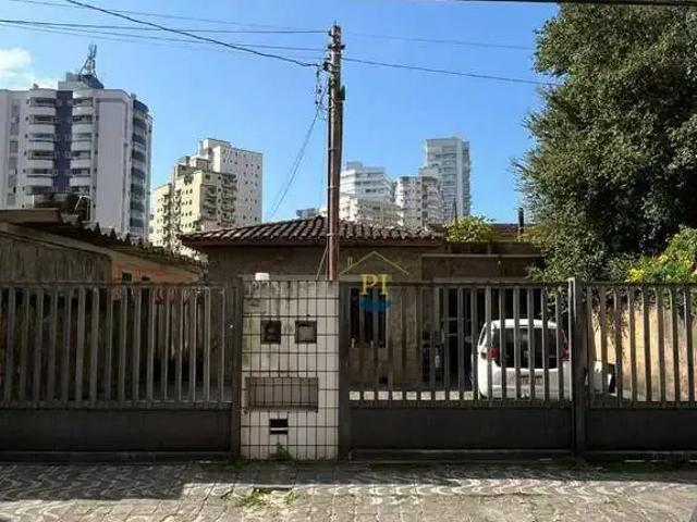 Casa / Sobrado para Venda em Praia Grande/SP Guilhermina 4 Quartos