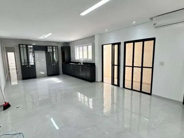 Casa / Sobrado para Venda em Praia Grande/SP Guilhermina 5 Quartos