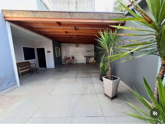 Casa / Sobrado para Venda em Praia Grande/SP Guilhermina 5 Quartos