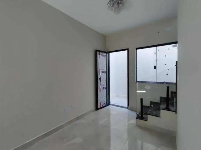 Casa / Sobrado para Venda em Praia Grande/SP Guilhermina 2 Quartos