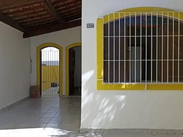 Casa / Sobrado para Venda em Praia Grande/SP Guilhermina 2 Quartos