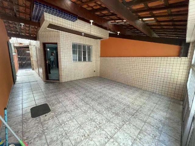 Casa / Sobrado para Venda em Praia Grande/SP Guilhermina 2 Quartos