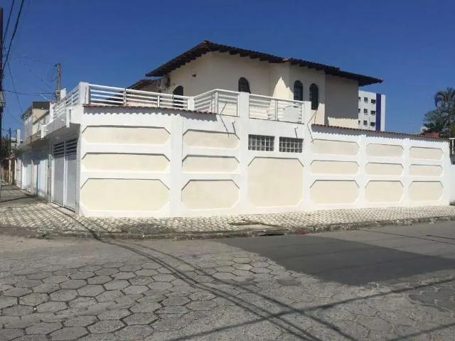 Casa / Sobrado para Venda em Praia Grande/SP Guilhermina 2 Quartos