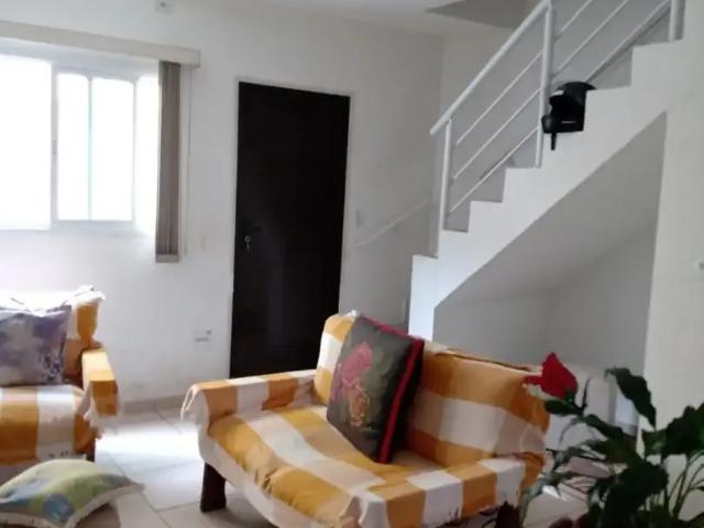 Casa / Sobrado para Venda em Praia Grande/SP Guilhermina 2 Quartos
