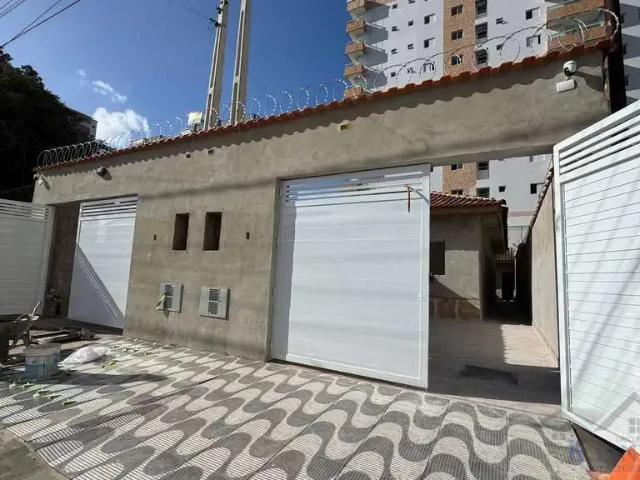 Casa / Sobrado para Venda em Praia Grande/SP Guilhermina 2 Quartos