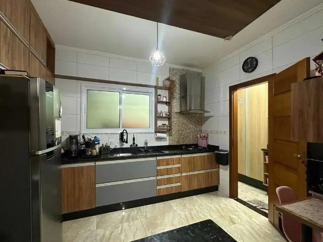 Casa / Sobrado para Venda em Praia Grande/SP Guilhermina 2 Quartos