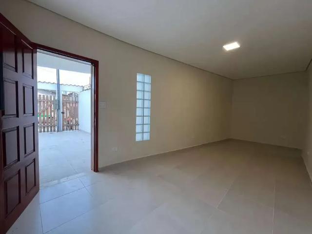 Casa / Sobrado para Venda em Praia Grande/SP Guilhermina 2 Quartos