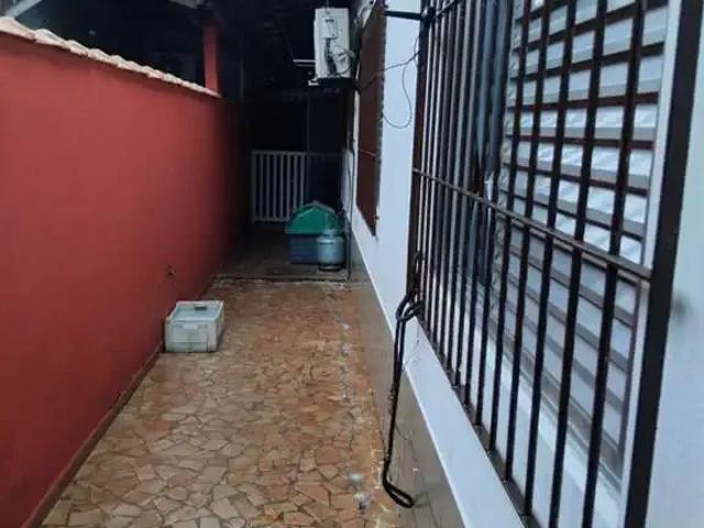 Casa / Sobrado para Venda em Praia Grande/SP Guilhermina 2 Quartos