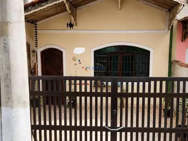 Casa / Sobrado para Venda em Praia Grande/SP Guilhermina 2 Quartos