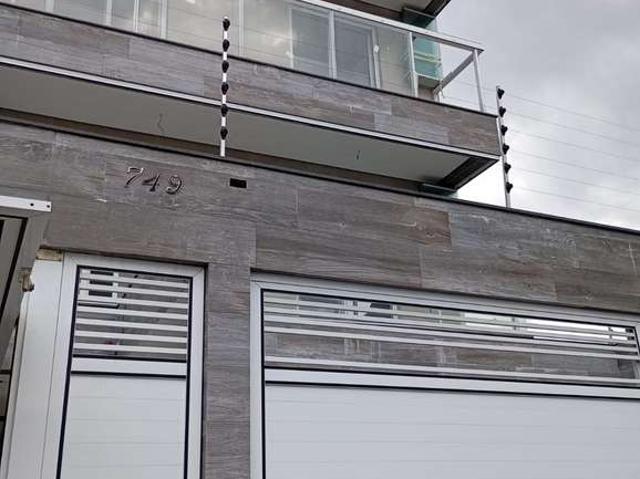 Casa / Sobrado para Venda em Praia Grande/SP Guilhermina 2 Quartos