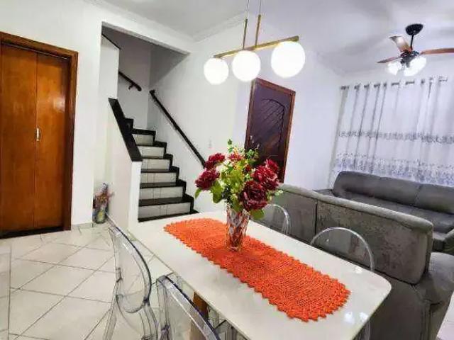 Casa / Sobrado para Venda em Praia Grande/SP Guilhermina 2 Quartos
