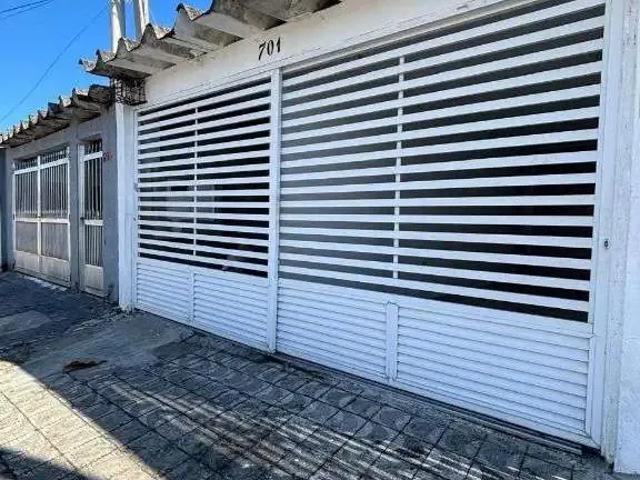 Casa / Sobrado para Venda em Praia Grande/SP Guilhermina 2 Quartos