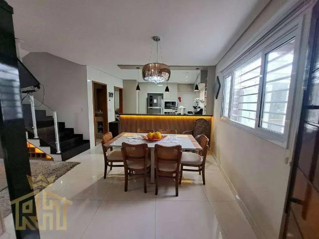 Casa / Sobrado para Venda em Praia Grande/SP Guilhermina 3 Quartos