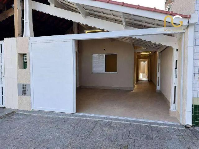 Casa / Sobrado para Venda em Praia Grande/SP Guilhermina 3 Quartos