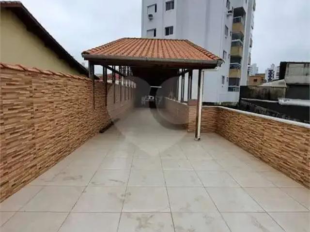 Casa / Sobrado para Venda em Praia Grande/SP Guilhermina 3 Quartos