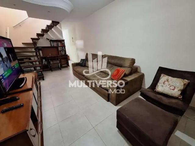 Casa / Sobrado para Venda em Praia Grande/SP Guilhermina 3 Quartos