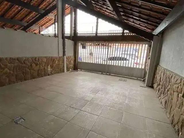 Casa / Sobrado para Venda em Praia Grande/SP Guilhermina 3 Quartos