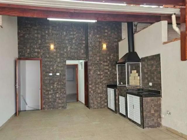 Casa / Sobrado para Venda em Praia Grande/SP Guilhermina 3 Quartos