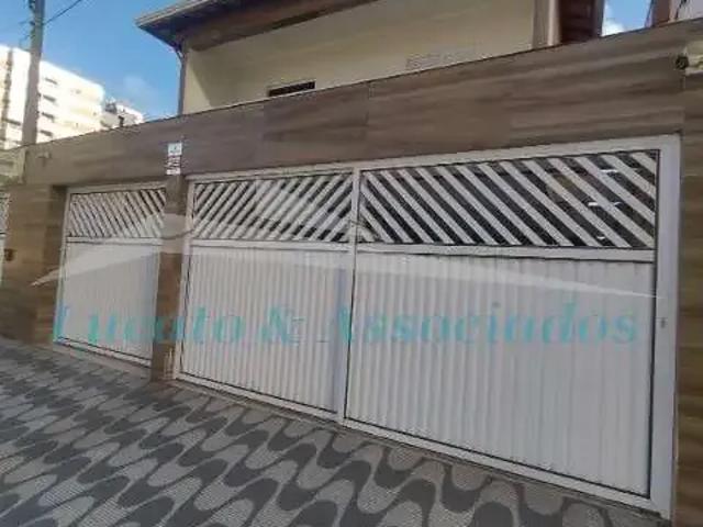 Casa / Sobrado para Venda em Praia Grande/SP Guilhermina 3 Quartos