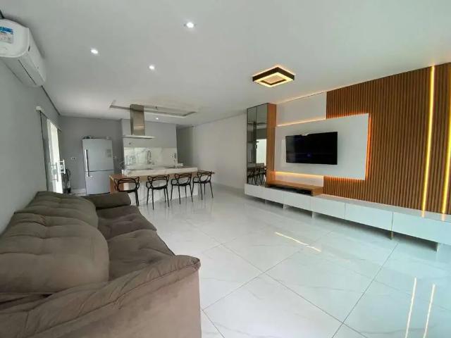 Casa / Sobrado para Venda em Praia Grande/SP Guilhermina 3 Quartos