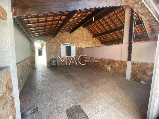 Casa / Sobrado para Venda em Praia Grande/SP Guilhermina 3 Quartos