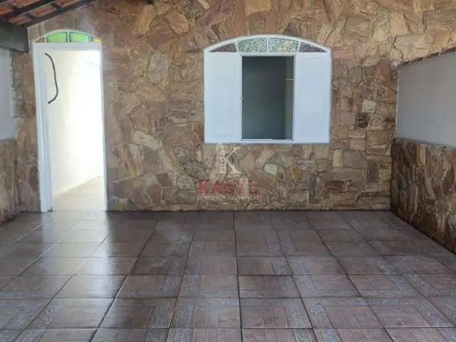 Casa / Sobrado para Venda em Praia Grande/SP Guilhermina 3 Quartos