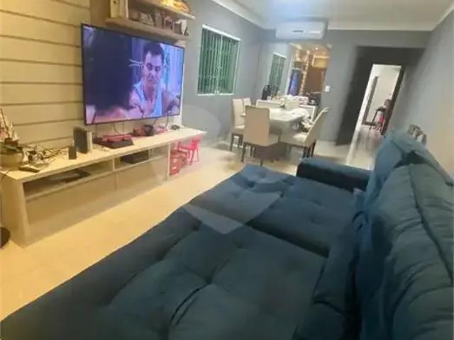 Casa / Sobrado para Venda em Praia Grande/SP Guilhermina 3 Quartos