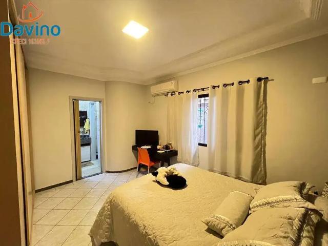 Casa / Sobrado para Venda em Praia Grande/SP Guilhermina 3 Quartos