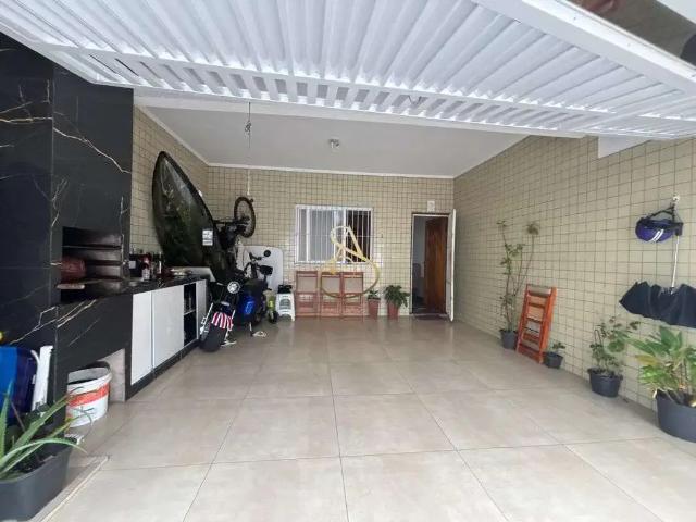Casa / Sobrado para Venda em Praia Grande/SP Guilhermina 3 Quartos