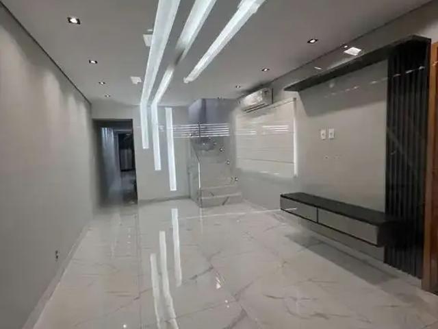 Casa / Sobrado para Venda em Praia Grande/SP Guilhermina 3 Quartos