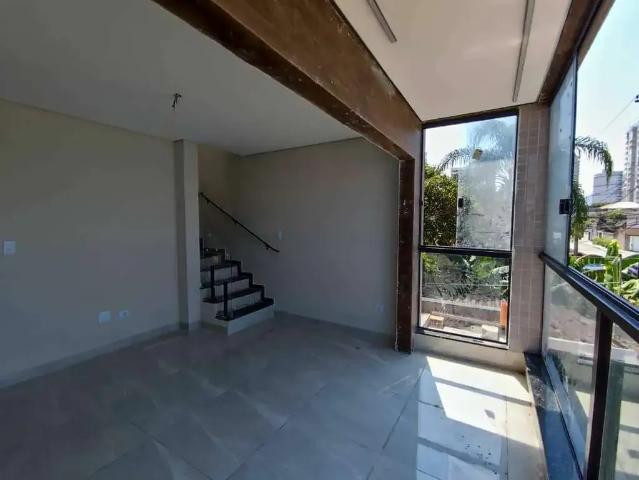 Casa / Sobrado para Venda em Praia Grande/SP Guilhermina 3 Quartos