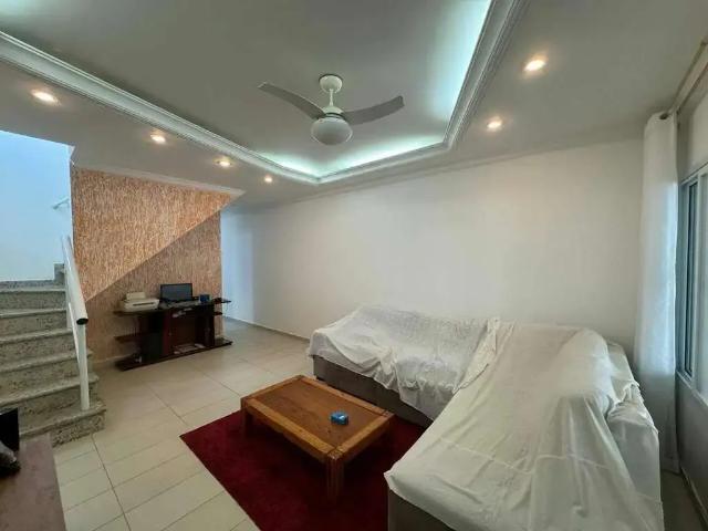 Casa / Sobrado para Venda em Praia Grande/SP Guilhermina 3 Quartos