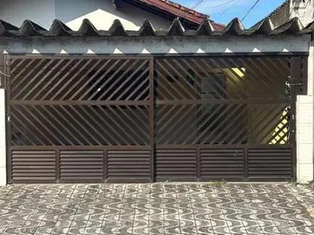 Casa / Sobrado para Venda em Praia Grande/SP Guilhermina 3 Quartos