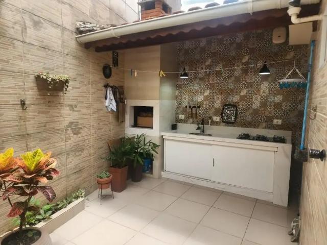 Casa / Sobrado para Venda em Praia Grande/SP Guilhermina 3 Quartos