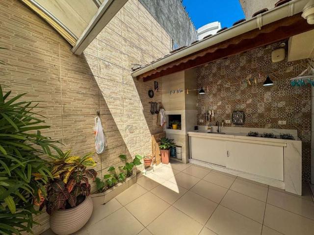 Casa / Sobrado para Venda em Praia Grande/SP Guilhermina 3 Quartos