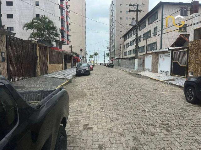 Casa / Sobrado para Venda em Praia Grande/SP Guilhermina 3 Quartos