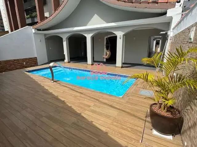 Casa / Sobrado para Venda em Praia Grande/SP Guilhermina 3 Quartos