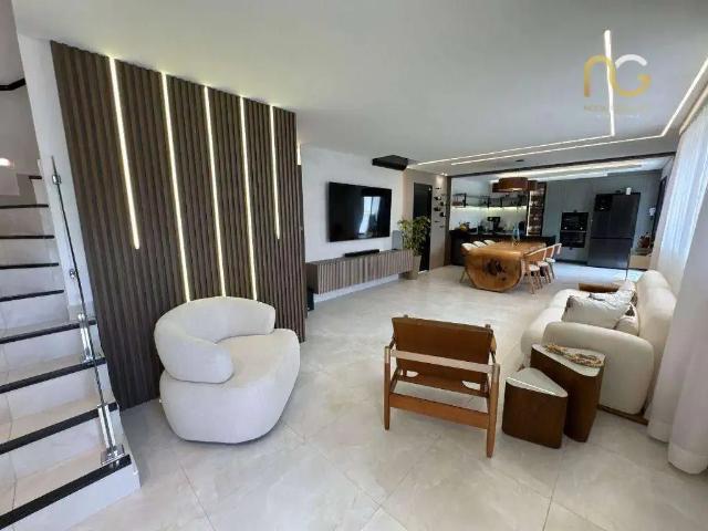 Casa / Sobrado para Venda em Praia Grande/SP Guilhermina 3 Quartos