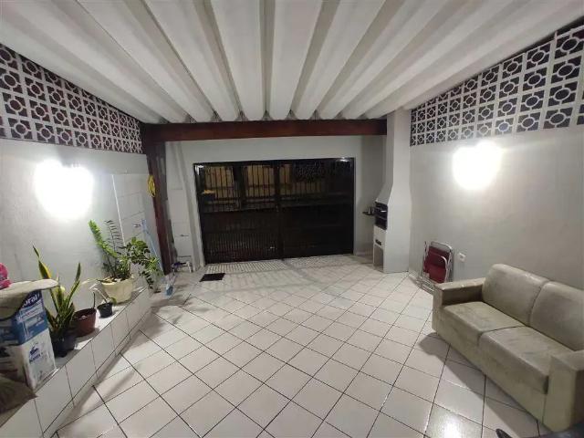 Casa / Sobrado para Venda em Praia Grande/SP Jardim Imperador 1 Quartos