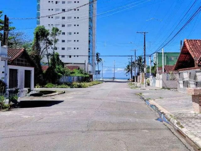 Casa / Sobrado para Venda em Praia Grande/SP Jardim Real 1 Quartos