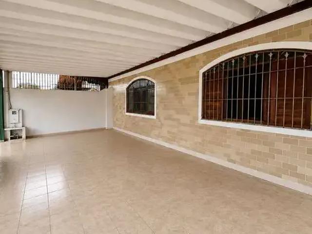 Casa / Sobrado para Venda em Praia Grande/SP Jardim Real 2 Quartos
