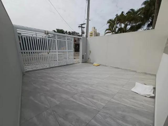 Casa / Sobrado para Venda em Praia Grande/SP Jardim Real 2 Quartos