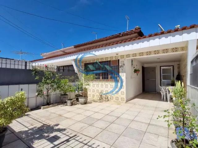 Casa / Sobrado para Venda em Praia Grande/SP Jardim Real 2 Quartos