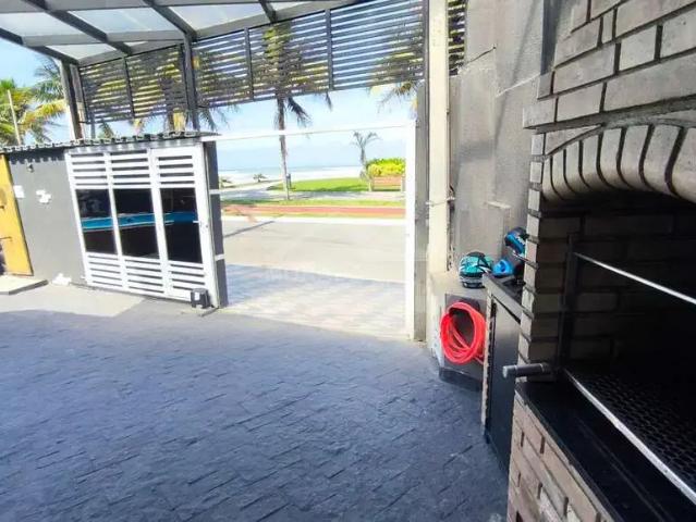 Casa / Sobrado para Venda em Praia Grande/SP Jardim Real 3 Quartos